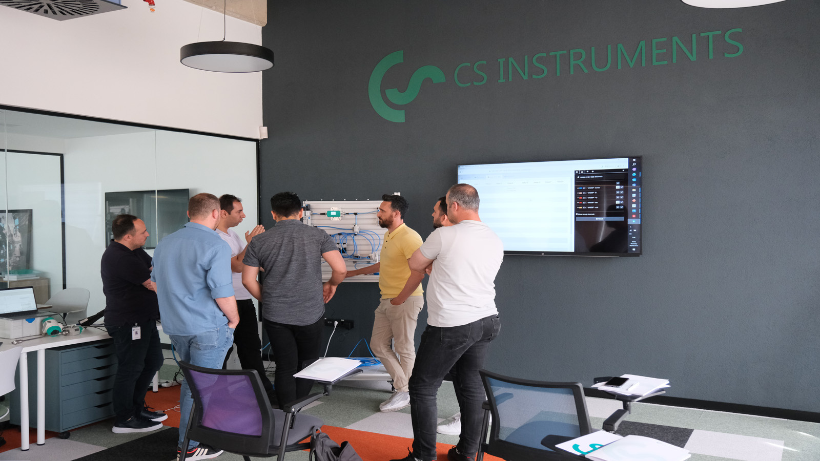 CS Instruments Türkiye Yeni Ofisindeki İlk Eğitimde Henkel’i Konuk Etti ...